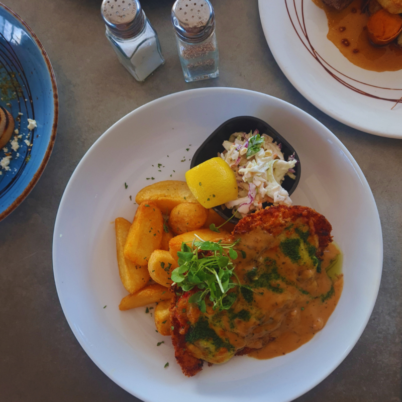 Szimpla: All-Day Eatery & Gastro Bar